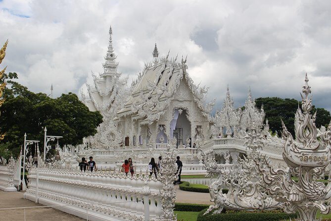 ChiangRai From ChiangMai, White & Blue temple+Black house & Lunch - A Day Trip That Brings Art, Culture, and a Bit of Adventure