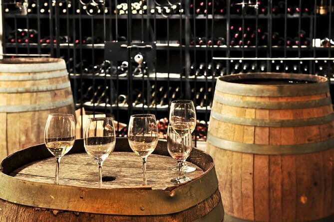 Chianti Lovers Private Tour: 2 winery with lunch from Florence - Exploring the Chianti Lovers Private Tour: Two Wineries and a Taste of Tuscany