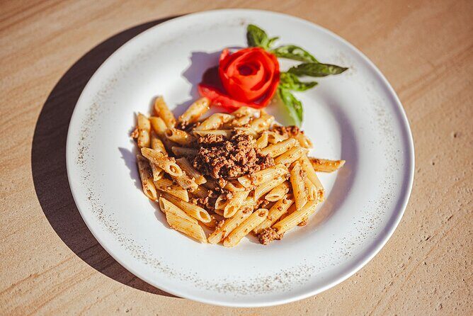 Chianti: Lunch with Wine Tasting at Poggio ai Laghi Winery - The Guide and the Atmosphere