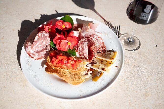 Chianti: Premium Wine, Olive Oil and Vinegar Tasting - Key Points