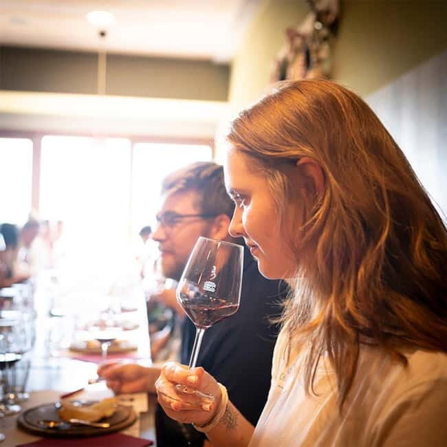 Chianti: Premium Wine, Olive Oil and Vinegar Tasting - Would We Recommend It?