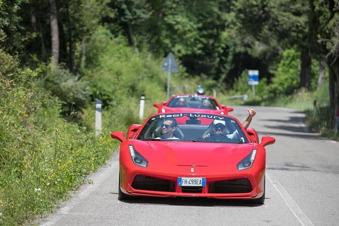 Chianti / San Gimignano / Siena-Tour in Ferrari - An In-Depth Look at the Ferrari Chianti Tour