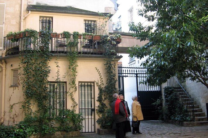 Chic and Classic: Saint-Germain-des-Prés Lifestyle Walking Tour - FAQs