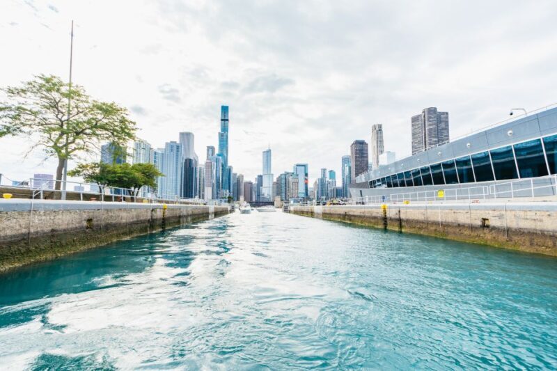 Chicago: 1.5-Hour Lake and River Architecture Cruise - In Final Words