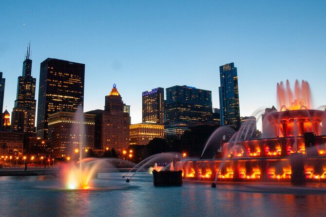 Chicago 4-Hour Private Sightseeing Transfer by Luxury Limousine - The Pros and Cons