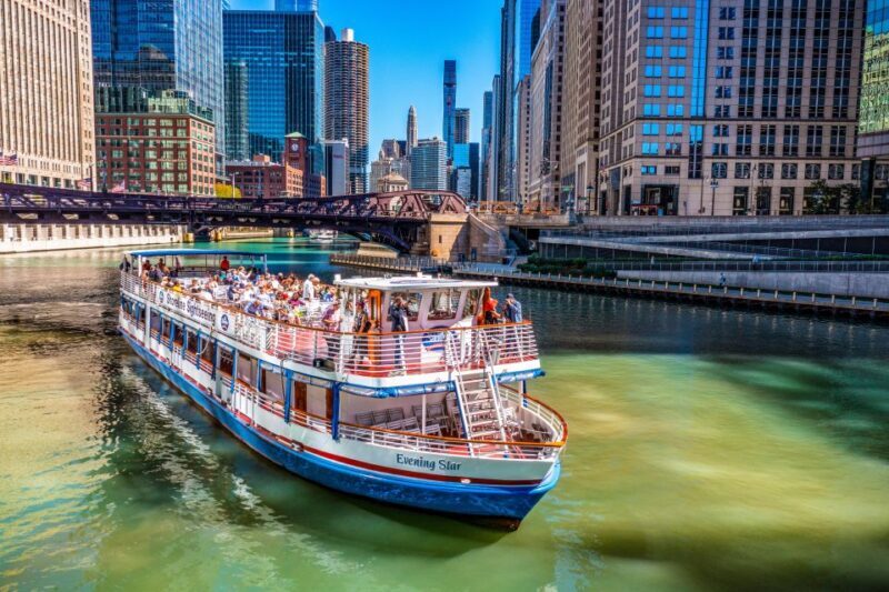 Chicago: Architecture River Cruise Skip-the-Ticket Line - A Closer Look at the Chicago Architecture River Cruise