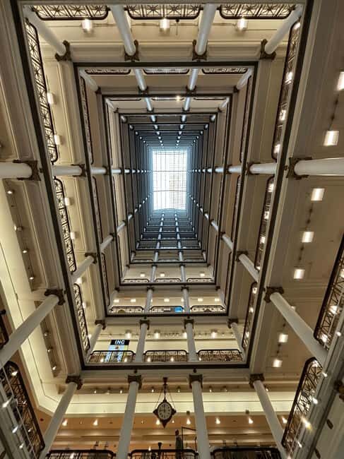 Chicago: Architecture & True Crime History - Exploring the Tour: Architecture Meets True Crime