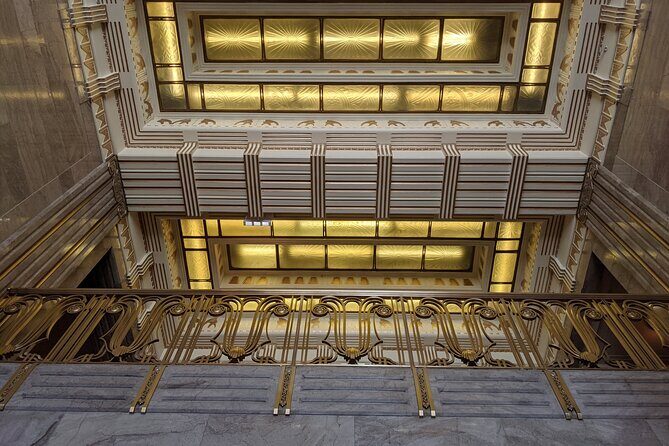 Chicago Architecture Walking Tour: Incredible Art Deco Interiors - An In-Depth Look at the Tour Experience