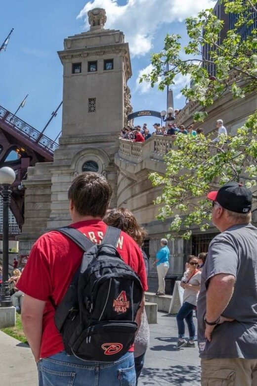 Chicago: Best of Attractions Walking Tour +Bike/Kayak Rental - Key Points