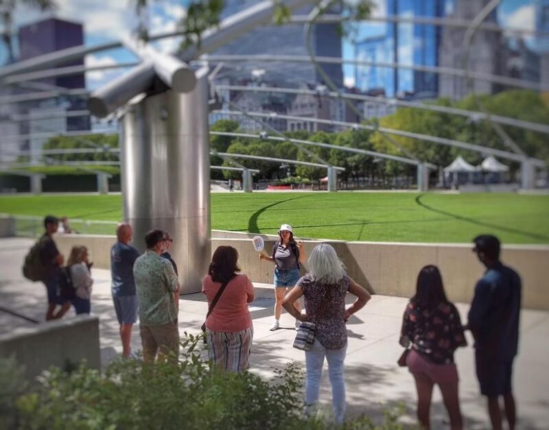 Chicago: Best of Attractions Walking Tour +Bike/Kayak Rental - FAQs