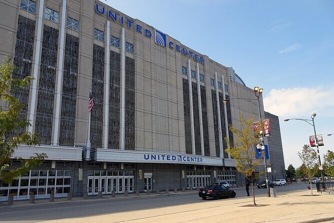 Chicago Bulls Basketball Game Ticket at United Center - Key Points