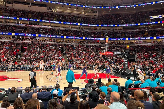 Chicago Bulls Basketball Game Ticket at United Center - What to Expect at the United Center