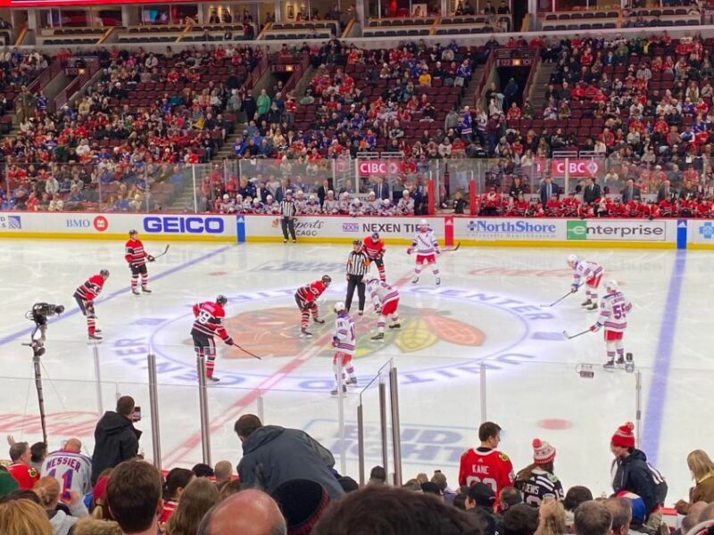 Chicago: Chicago Blackhawks NHL Game Ticket at United Center - The Venue and What You’ll Experience