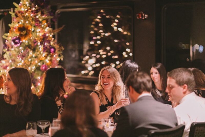 Chicago: Christmas Eve Lake Michigan Gourmet Dinner Cruise - FAQ