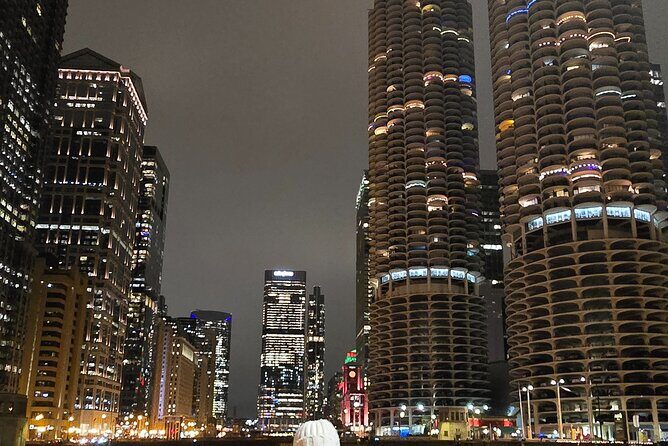 Chicago City's Iconic Sights and Suburb Gems Tour - Overall Experience: What We’d Expect