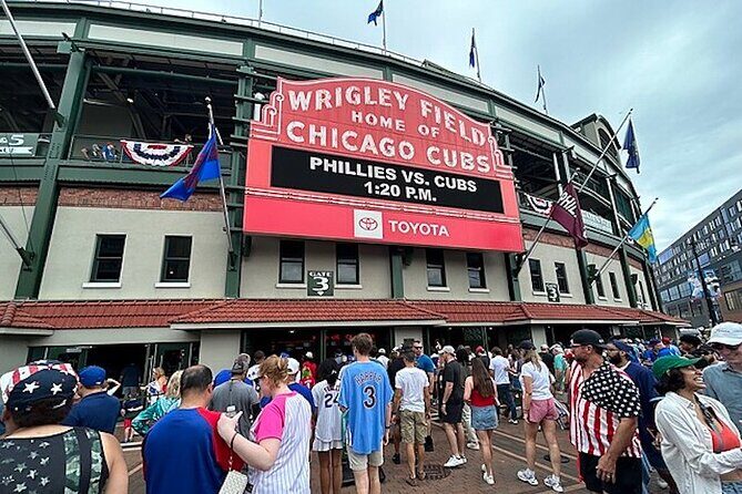 Chicago Cubs Baseball Game at Wrigley Field - Key Points
