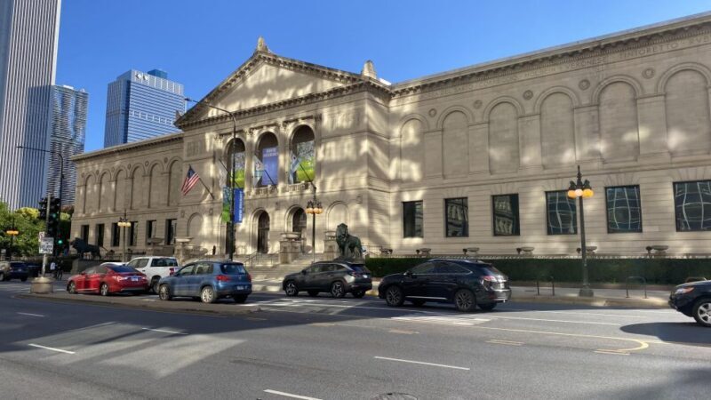 Chicago: Downtown TV and Movie Sites Walking Tour - An Insider’s Look at the Chicago Downtown TV and Movie Sites Walking Tour