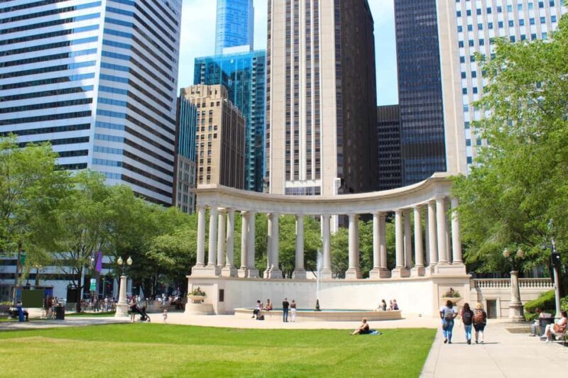 Chicago Downtown Walking Tour & Lake Michigan Cruise Tickets - The Itinerary: Walking Through Chicago’s Heart