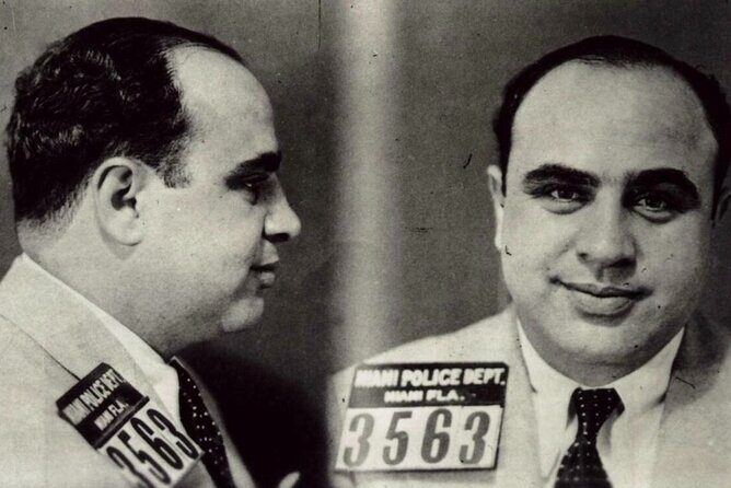 Chicago Gangsters and Ghosts Luxury Minibus Tour - Exploring Chicago’s Dark Side: What the Tour Offers