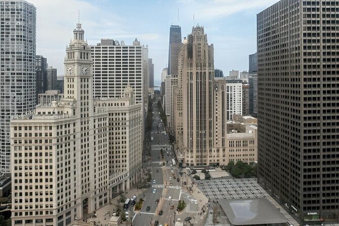 Chicago Highlights Private Walking Tour with a Guide - Practical Details and Considerations