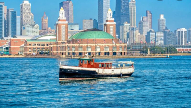 Chicago: Historic Architecture Chicago River Small Boat Tour - Who Will Love This Tour?