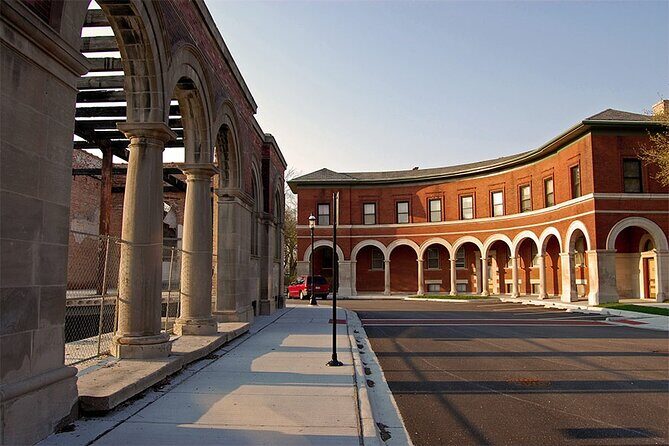 Chicago Historic Pullman Town Private Half-Day Walking Tour - The Sum Up