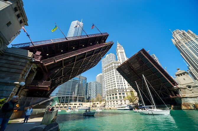 Chicago History and Architecture Walking Tour with Boat Cruise - The Boat Cruise: Chicago from a New Angle