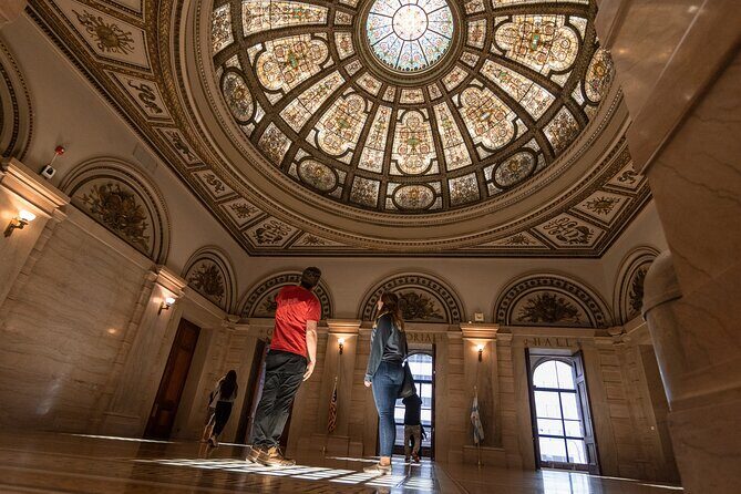 Chicago in a Day: Food and Architecture Private Walking Tour - Descriptions of Key Stops and Their Significance