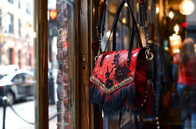 Chicago Local Fashion Designers Shopping Tour with a Stylist - Summary