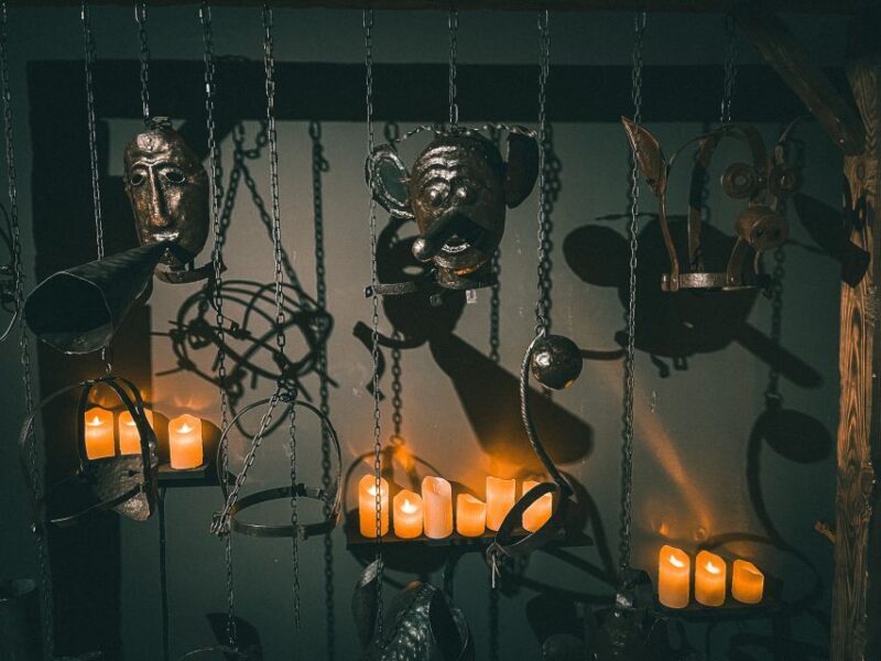 Chicago: Medieval Torture Museum Ticket with Ghost Hunting - What Youll See and Learn