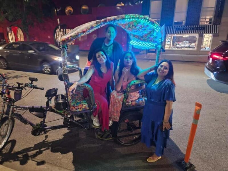 Chicago: Pedicab Tour with Music and Sights - Exploring Chicago from a Pedicab: A Unique Sightseeing Option