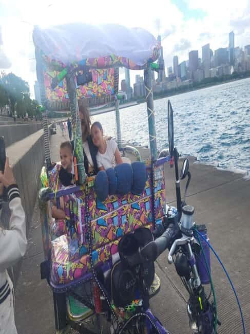 Chicago: Pedicab Tour with Music and Sights - Who Should Consider This Tour?