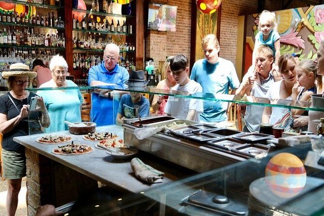 Chicago Pizza Tour - An In-Depth Look at the Chicago Pizza Tour