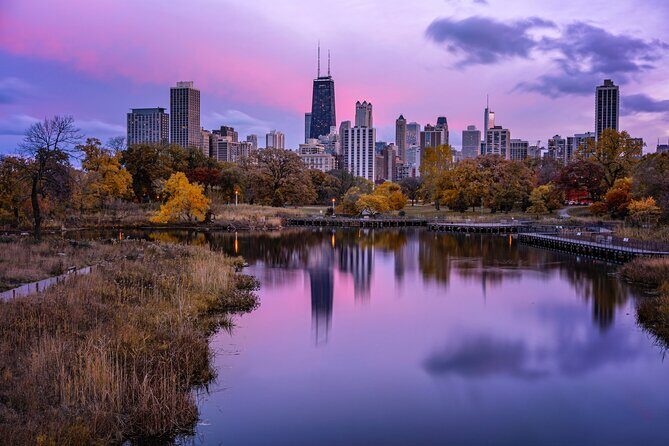 Chicago Private 3-Hour Luxury SUV and Chauffer - The Sum Up: Who Will Get the Most Out of this Tour?
