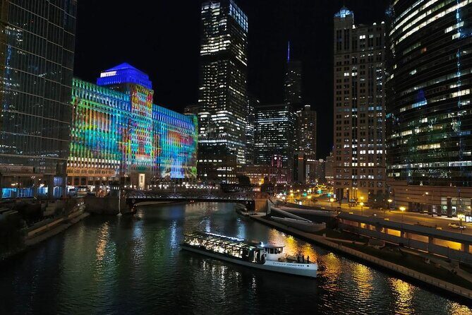 Chicago River 4th of July Plated Dinner Cruise - Key Points