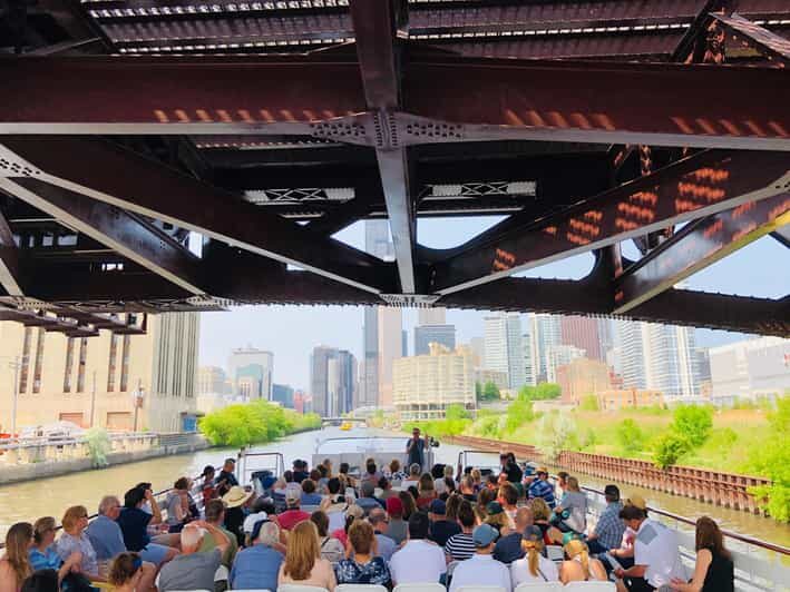 Chicago River: 90-Min Architecture Boat Tour - Overview of the Experience