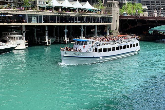 Chicago River 90-Minute Architecture Boat Tour - Accessibility and Practicalities