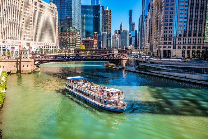 Chicago River Architecture Tour and Big Bus Hop-on Hop-off Tour - Grant Park and the Museum Campus