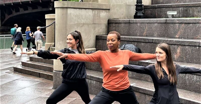 Chicago River Yoga Walk - What to Expect from the Chicago River Yoga Walk