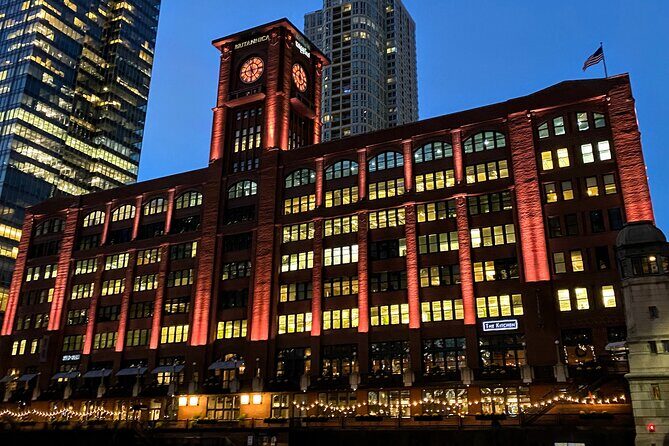 Chicago Riverwalk Architecture Walking Tour and Discover Skyline - FAQs