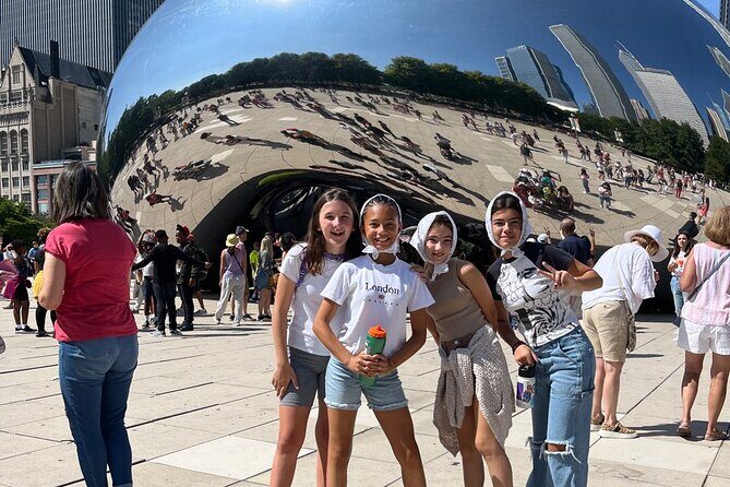 Chicago Scavenger Hunt Interactive Walking Tour - Key Points