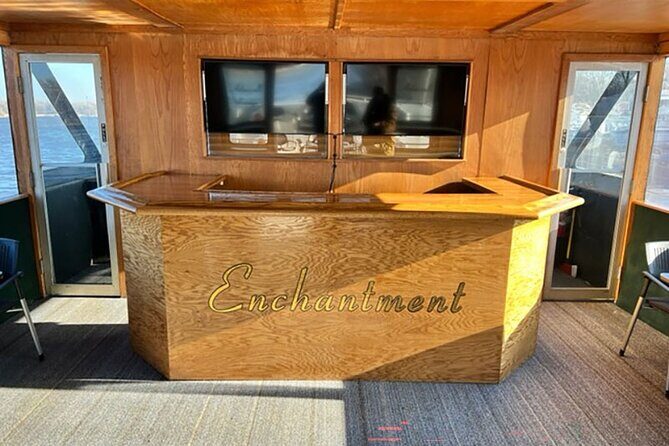 Chicago Skyline Tiki Chic Party Cruise on Lake Michigan - Frequently Asked Questions