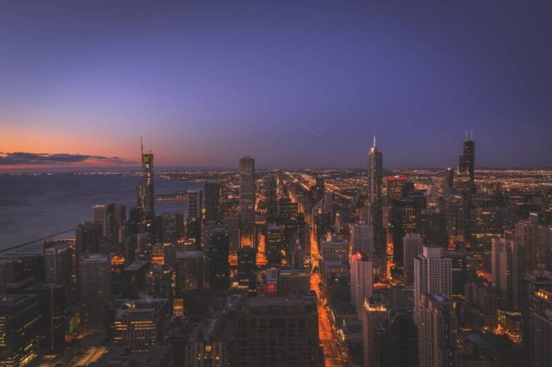 Chicago: Small-Group Night Tour w/ Skydeck & Skyline Cruise - Key Points