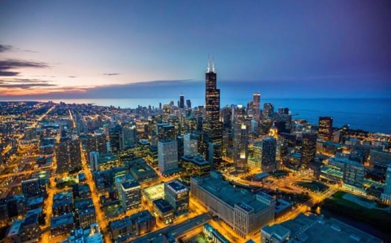 Chicago: Small-Group Night Tour w/ Skydeck & Skyline Cruise - FAQ