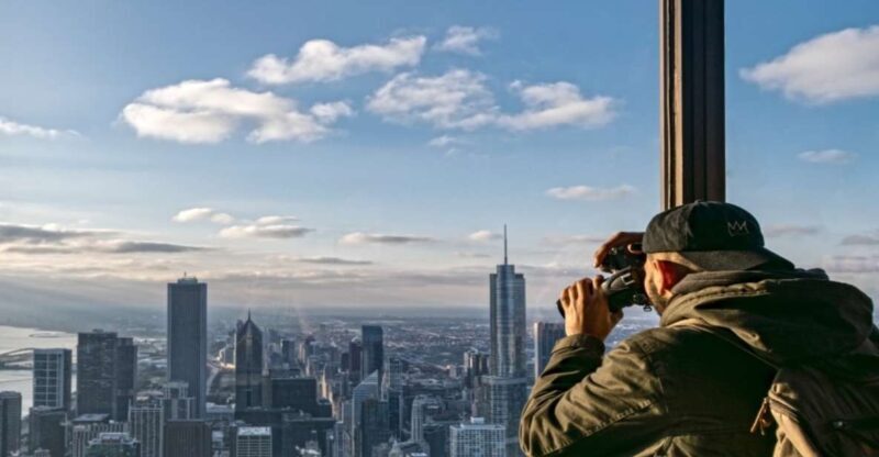 Chicago: Small Group Walking Tour with Skydeck and Boat - An In-Depth Look at the Experience