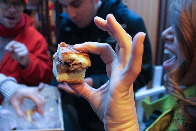 Chicago-Style Holiday Hike: Festive Food and Walking Tour - The Sum Up: Who Would Love This Tour?