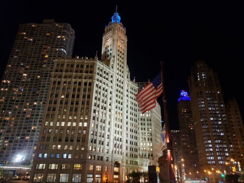 Chicago: Sunset Tour by Open-top Bus with Live Guide - Experience on the Open-Top Bus