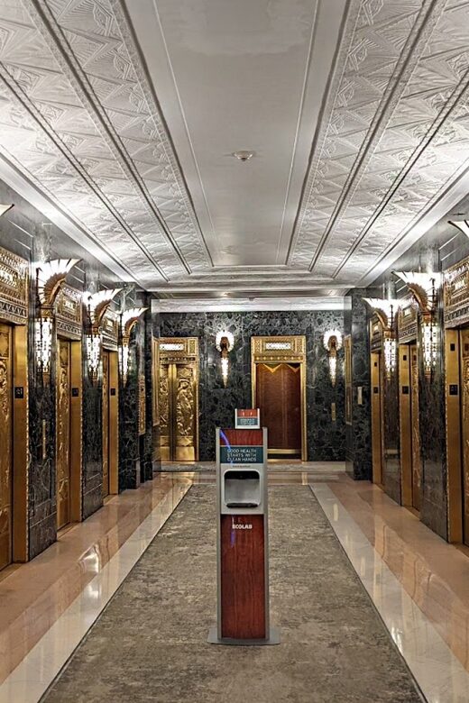 Chicago Walking Tour: See Inside Art Deco Masterpieces - The Practical Side
