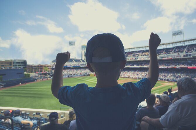 Chicago White Sox Baseball Game Ticket at Guaranteed Rate Field - Practical Tips for Visitors