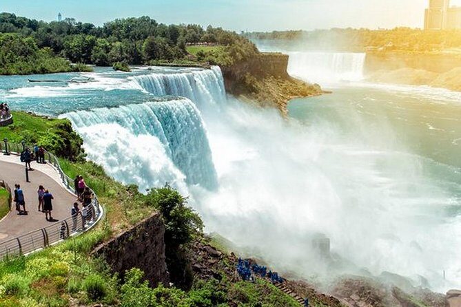 Chicago,Detroit,Niagara Falls,Toronto,Cleveland 4-Day Tour - Key Points